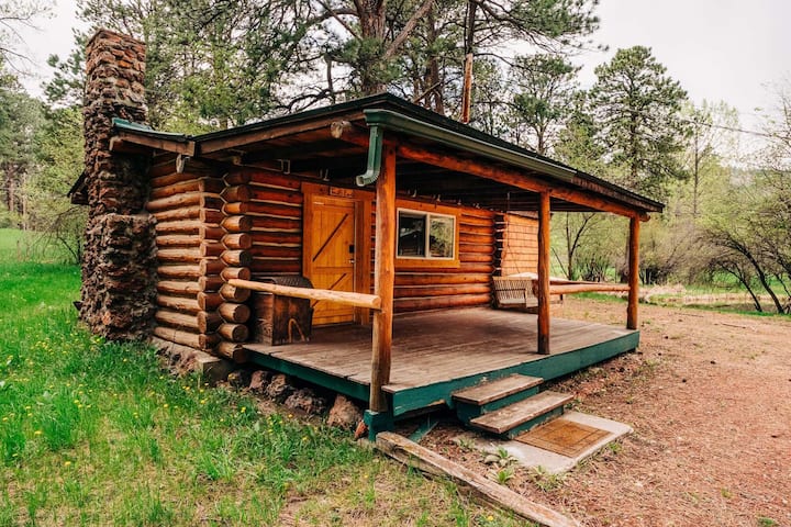 Trail's End Cabin - Wyoming
