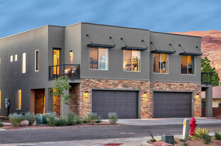 Community Pool And Spa - Luxurious Vacation Haven - Moab, UT