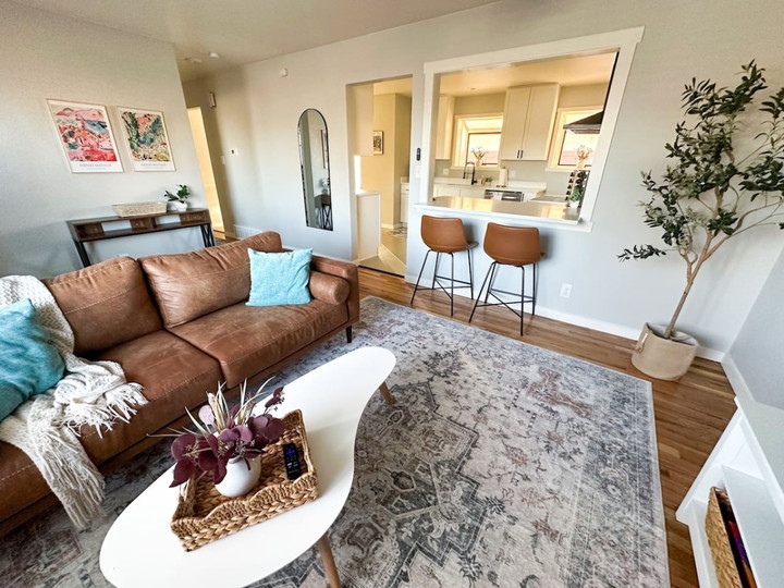 The Thornton Retreat – Modern & Cozy Stay - Westminster, CO
