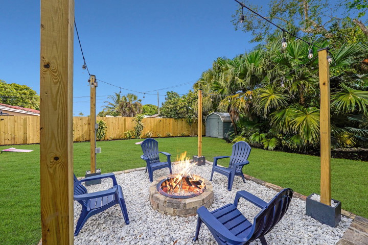 Charming Outdoor Oasis With Bbq And Coffee Station - Cozy Retreat - Fort Lauderdale