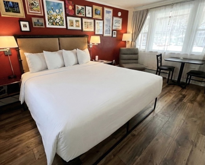 Sw King: Room #4 - Woodstock, VT