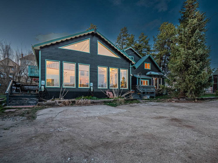 Mountain Hideaway — Hot Tub | Sauna | 1gbps Wifi | 9br Sleeps 18 + Pets - Leadville, CO