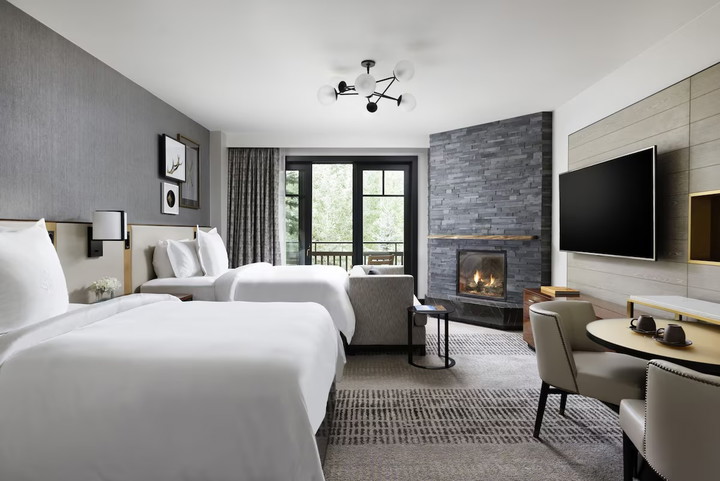 Luxury Four Seasons 2 Doubles Hotel Room - Walk To Gondola One - Vail, CO