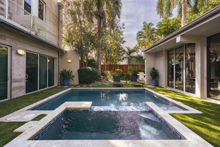 Contra House - Private Pool & Steps To Duval St. - Key West, FL