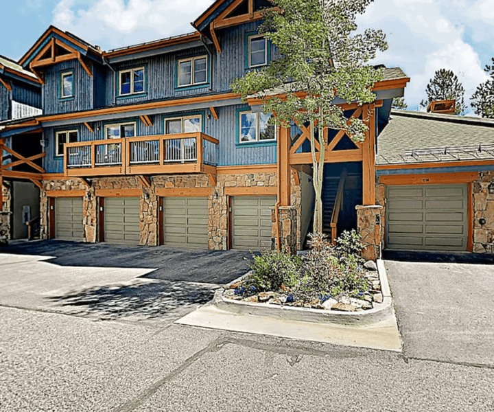 Spacious 2br Los Pinos At Snowflake Lift W/ Deck, Hot Tub, And Access To Pool! - Breckenridge, CO