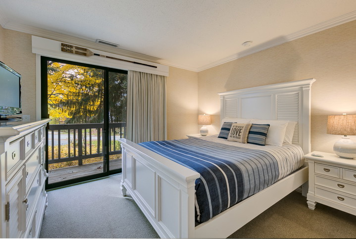 🏖️ Stunning Sunset Bay Views @ The Shores | Traverse Bay Views | Moments To The Beach - Michigan