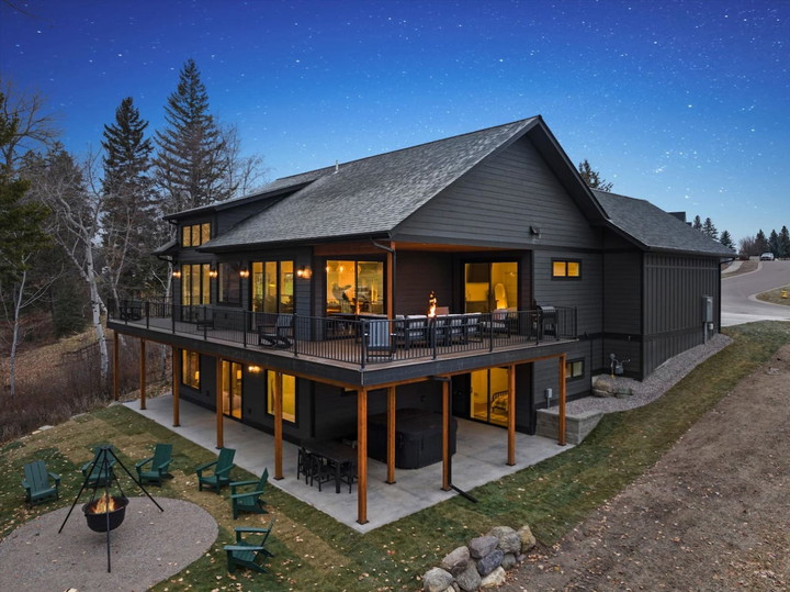 Mtn View/on River W/barrel Sauna & Hot Tub - Columbia Falls, MT