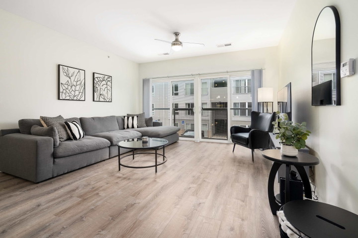 Updated 2-bedroom With A Pool And Hot Tub - Columbus, OH