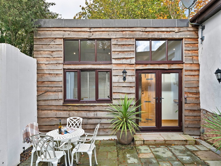 Barn In Devon With Stargazing Bed - United Kingdom
