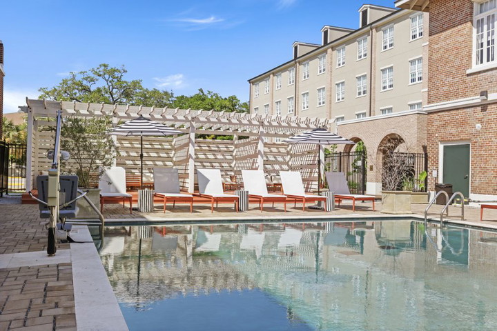 Spacious 1br Haven In The Heart Of New Orleans - United States
