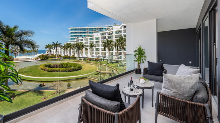 Amazing Apartment! Aria Ocean View Condo 306 - Mexico
