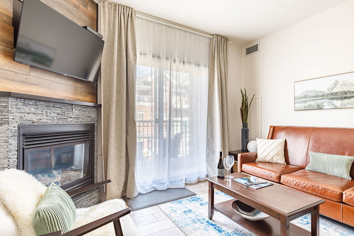 Westwinds - Funky Basecamp In The Rockies - Canada
