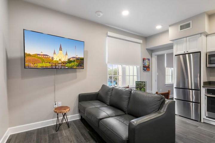 Gorgeous 2br Suite In The Heart Of New Orleans - New Orleans, LA