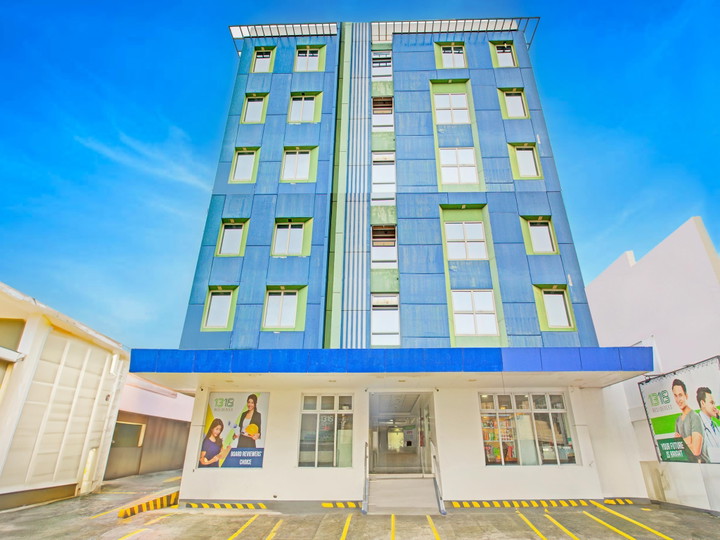 Elegant Double Getaway In 1318 Residences - Manila