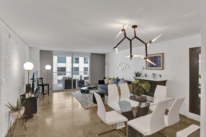 Superb Private Unit Perfectly Located In Brickell - Bahamas