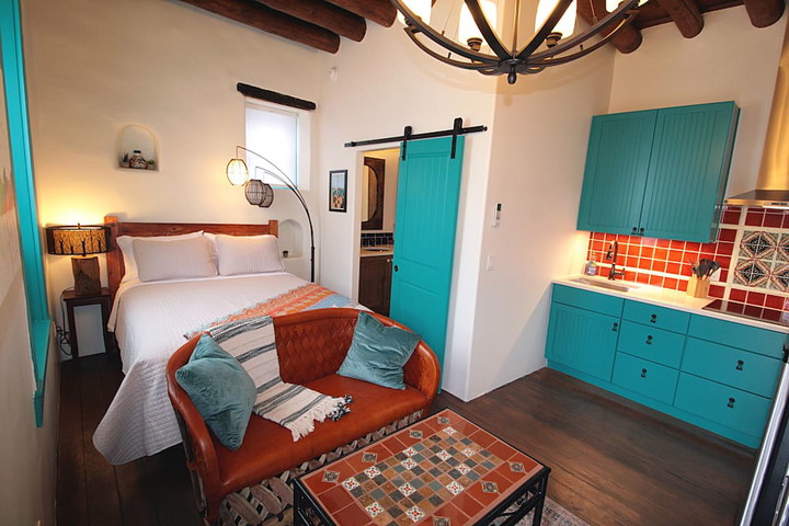 Closson Studio- Stylish | Near Plaza | Queen Bed - Santa Fe, NM
