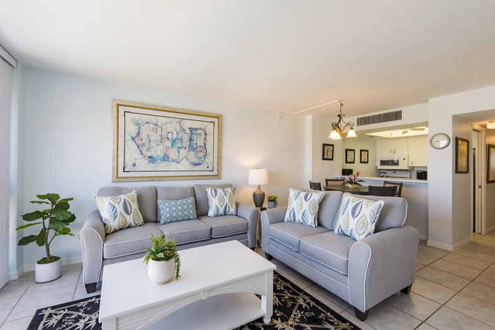 Charming 1/1 Condo At Palm Bay Club In Sarasota, With Stunning East Views. - Siesta Key, FL