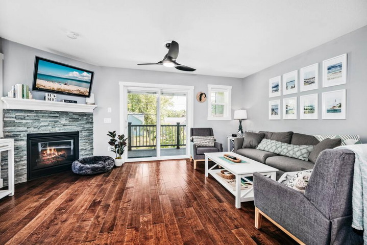 Lakescape | Modern 3bd Townhome | Downtown | Wineries - Traverse City, MI