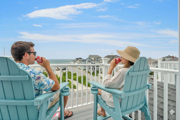 Private Balcony | Newly Renovated | Top Floor View - Hampton Beach, NH