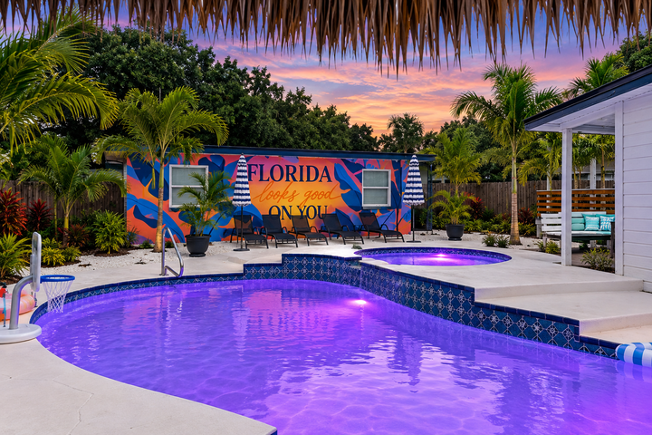 4br Clearwater Retreat With Pool, Hot Tub & Bar - Clearwater, FL