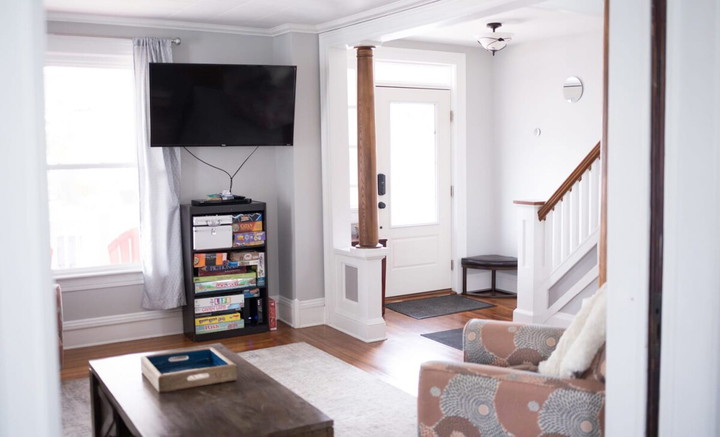 Spacious Cityside House W/ Game Room & Fire Pit - Geneva, NY
