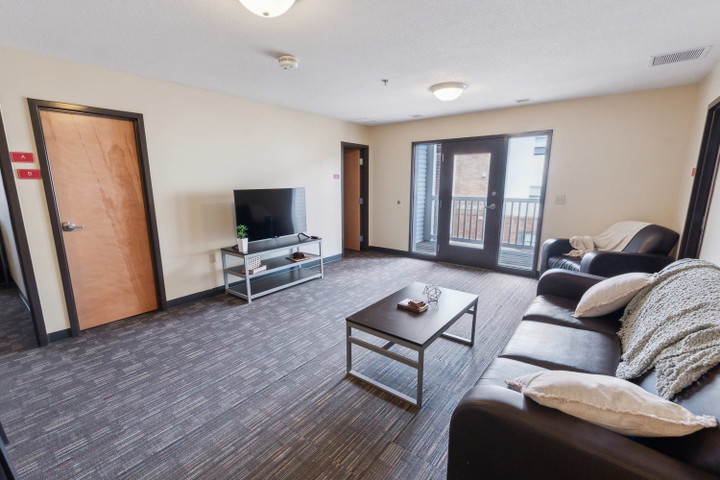 Private Balcony & Fast Wifi Near Osu & Shopping - Mansfield, OH