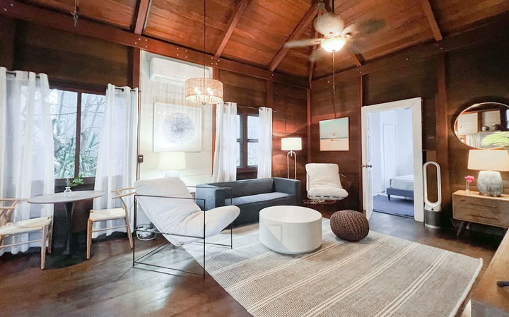 Oceanview Cottage W/ Balcony – Steps To Cruz Bay -
