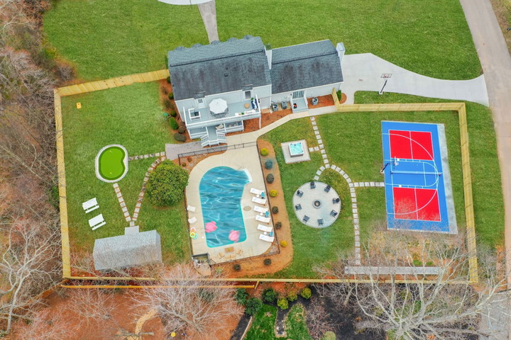 Greensboro Villa With Pool, Hot Tub And Sports - Greensboro, NC