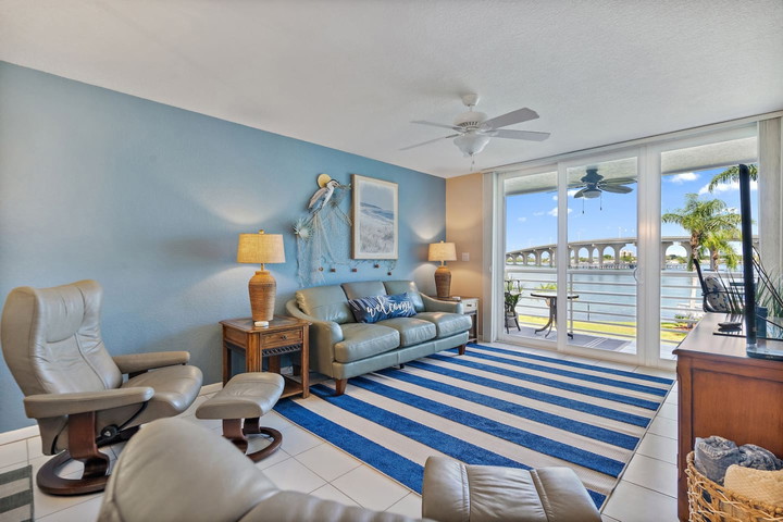 Isla Del Sol |9-222|2bd 2ba| Amazing View - St. Petersburg, FL