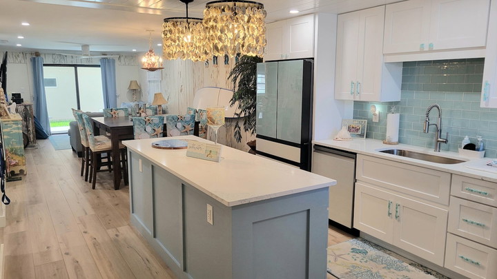 106 - 2/2 Newly Renovated Fabulous Condo - New Smyrna Beach, FL