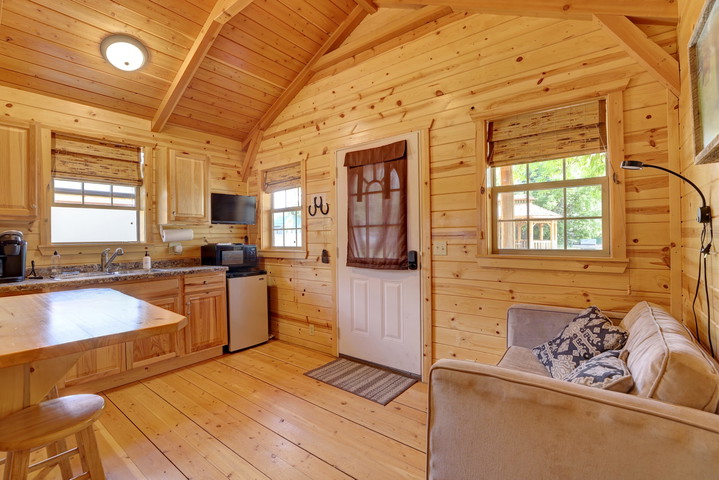 Rustic Ridge Cabin — Pet-friendly, Bighorn Mountain Views, Dayton Wy - Wyoming