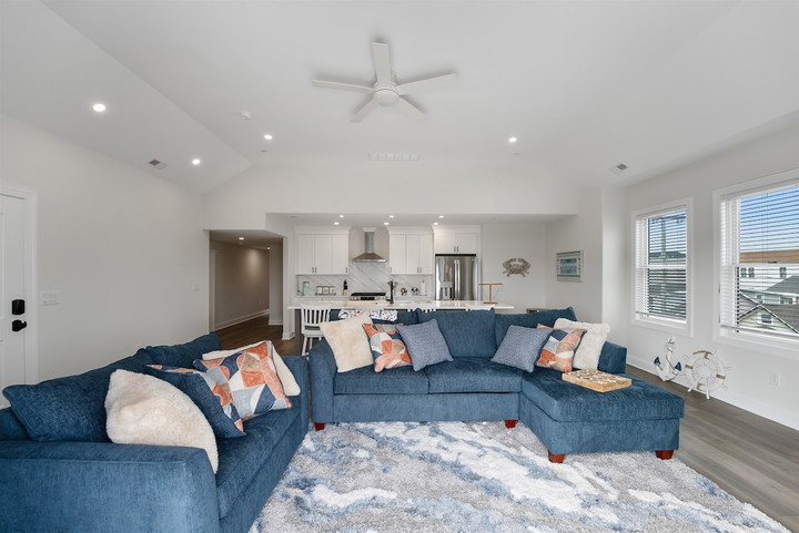 Beach Block 3br Condo With Pool & Rooftop - Wildwood, NJ