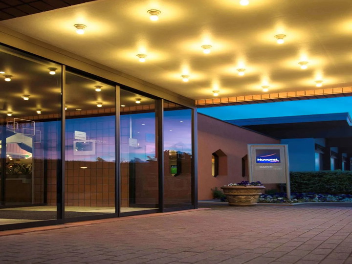 Novotel Mâcon Nord – Porte De Bourgogne - Mâcon