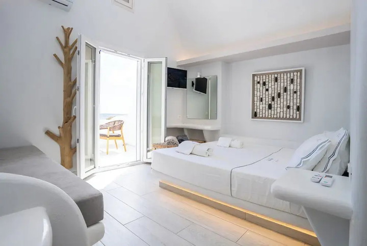 Zen Suites & Spa - Santorini
