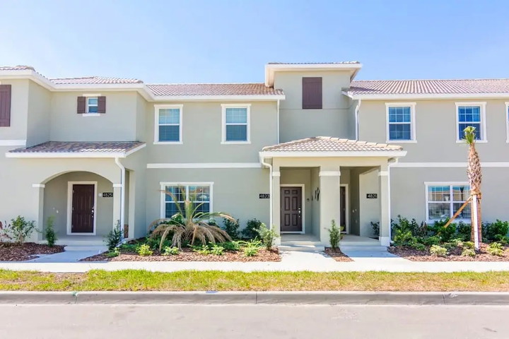 Amazing Resort Near Disney 4br Townhome - Kissimmee, FL