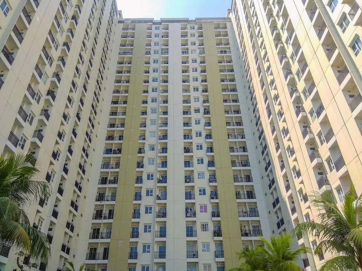 Homey And Simply Studio At Cinere Resort Apartment - Jakarta
