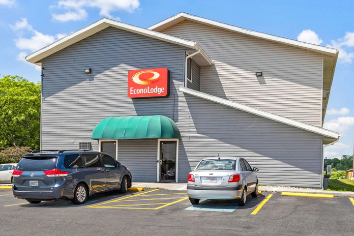 Econo Lodge Akron Copley Northwest - Peninsula, OH