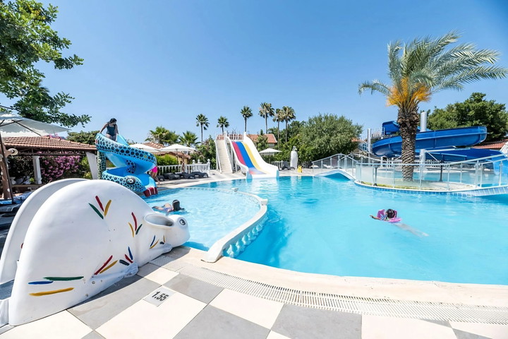 Riverside Garden Resort Hotel - Girne