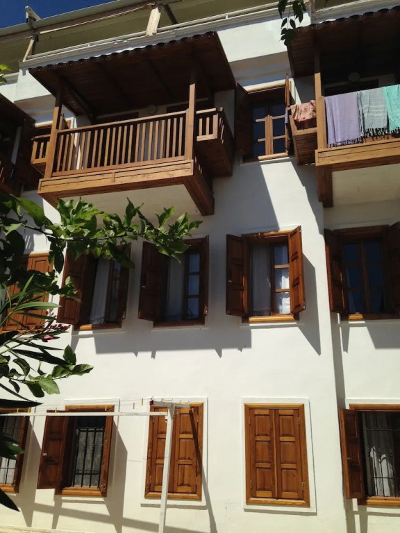 The White House Kalkan - Kalkan
