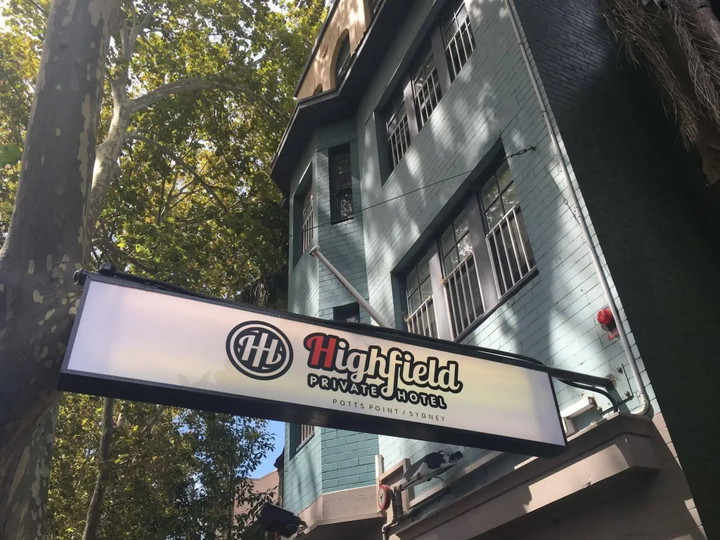 Highfield Hotel - Surry Hills