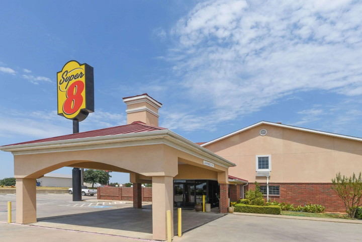 Super 8 By Wyndham Burleson Fort Worth Area - Texas