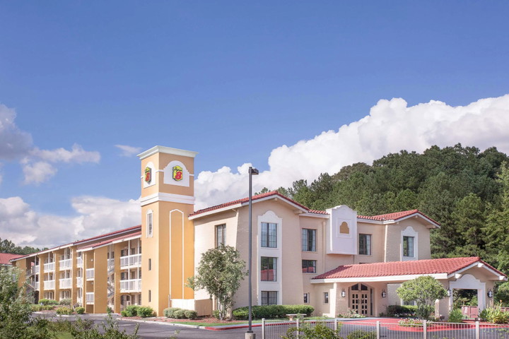 Super 8 By Wyndham Austell/six Flags - Atlanta, GA