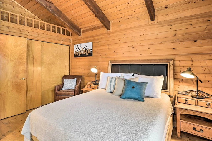 Luxe Pagosa Springs Cabin W/ Sauna & Hot Tub! - Pagosa Springs, CO