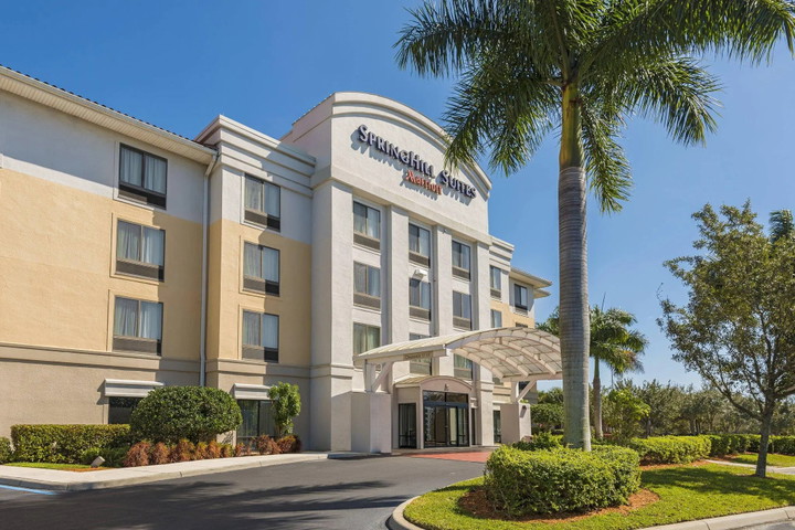 Springhill Suites By Marriott Fort Myers Airport - Fort Myers, FL