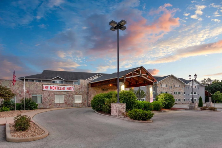 The Montcler Hotel - Redberri Luxury Collection - Plano, IL