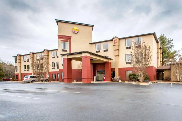 Quality Inn Franklin - Franklin, NC