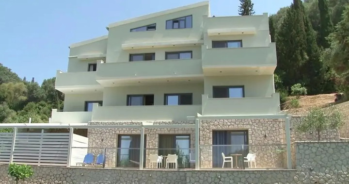 Irene Apartments - ケルキラ島