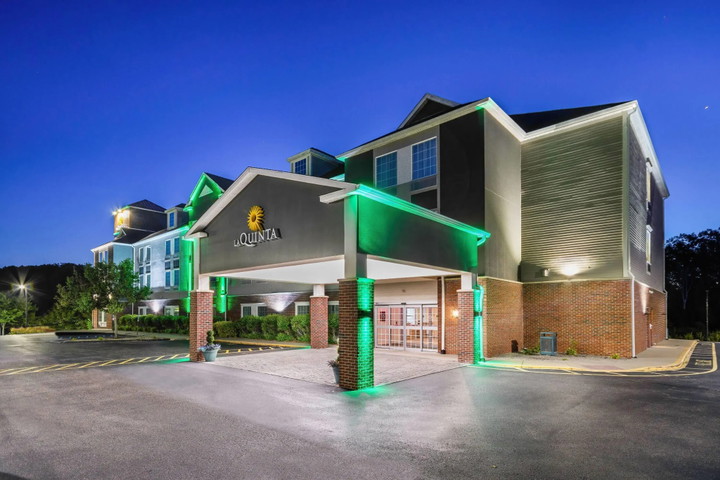 La Quinta Inn & Suites By Wyndham Stonington-mystic Area - Westerly, RI