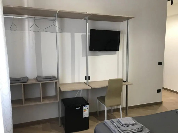 Riva Reno 4 Rooms - Болонья