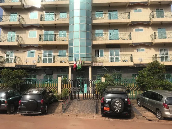 Summit Palace International - Yaounde